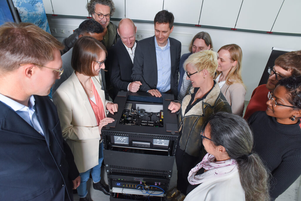 XQ1i: The first quantum computer of the DLR Quantum Computing ...