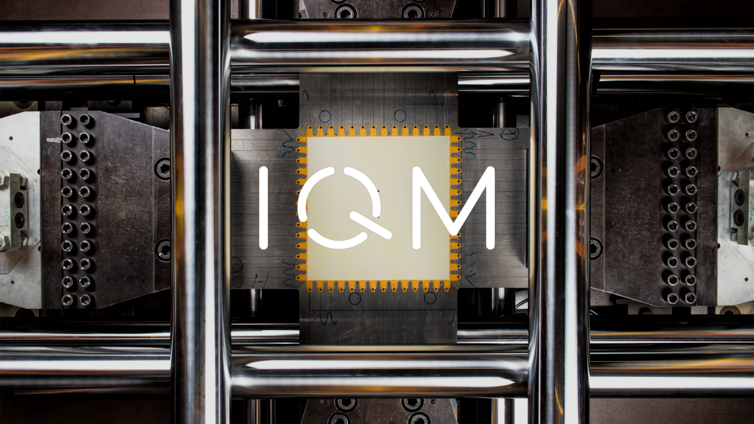 IQM Deutschland unterstützt QuantiCoM bei der Simulation stark ...